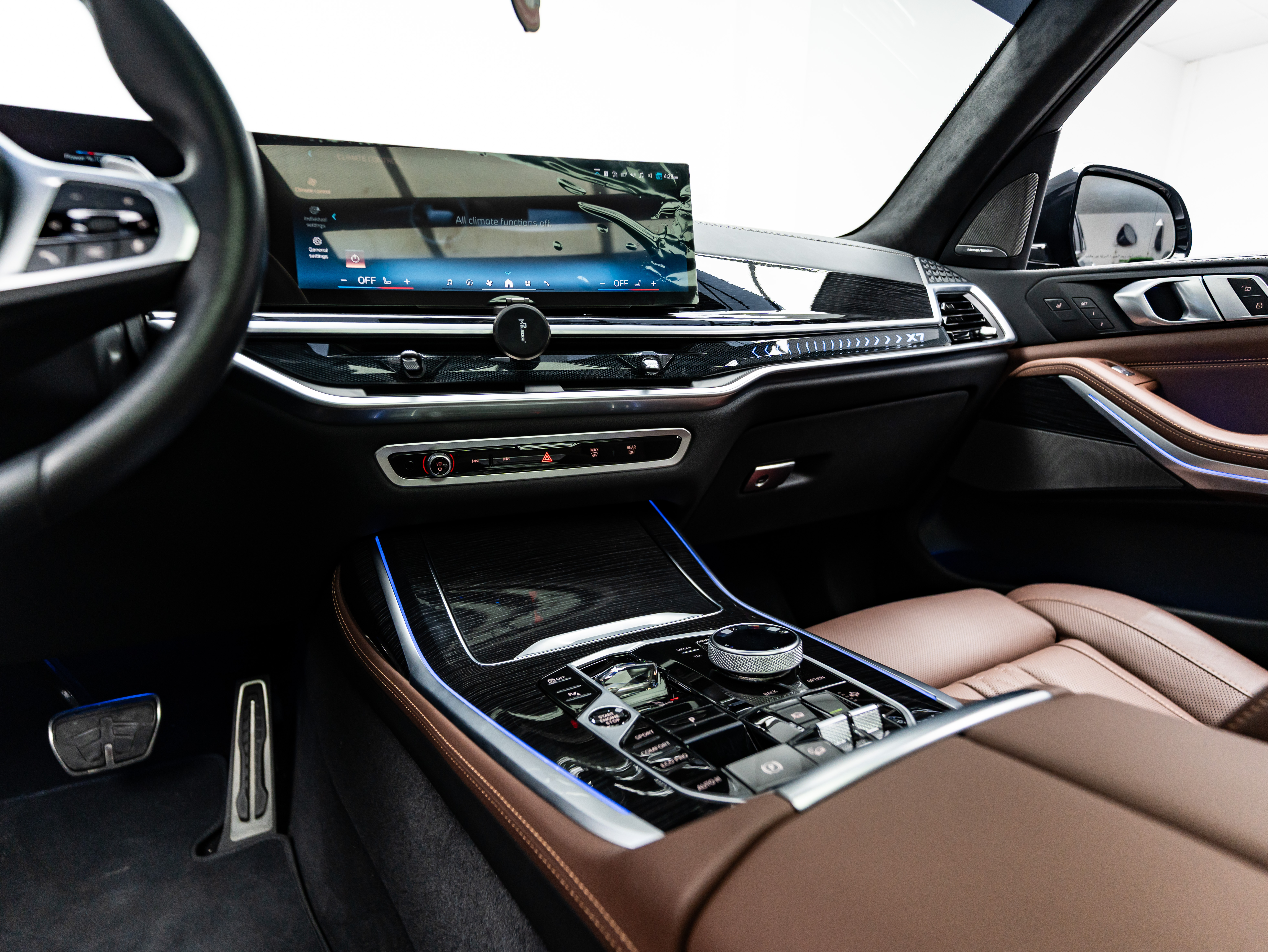 BMW X7 XDrive40i, April 2029 BMW Warranty + Service Contract, Low KMs ...